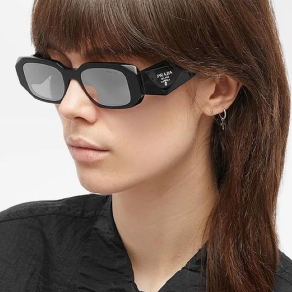 Prada | Accessories | New Prada Pr7ws 1ab2b Sunglasses Prada Spr 17w ...